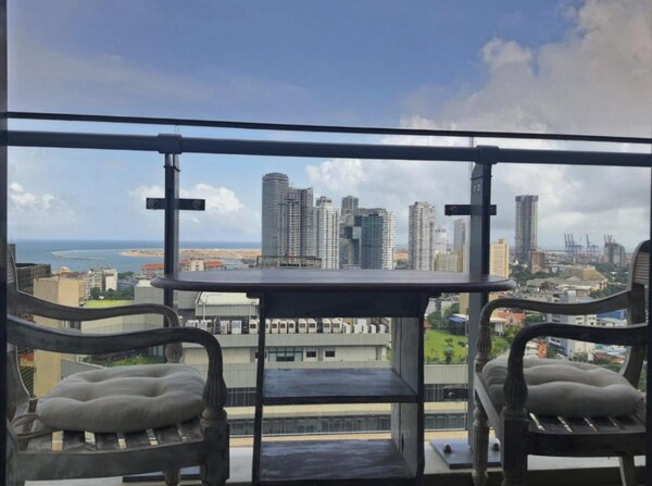 Capitol Twinpeaks Colombo 2 Sri Lanka Vacation Rental - Long Term - Colombo