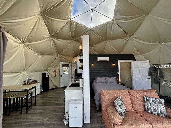 Dome 5 · Luxury Lakeside Dome Experience Private Hot Tub - Nova Scotia