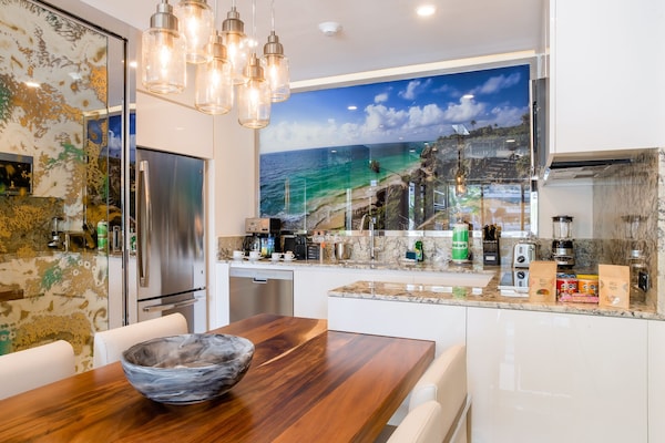 Stylish Beachfront Retreat: Elegant 1 Bedroom Suite At Garza Blanca - Isla Mujeres