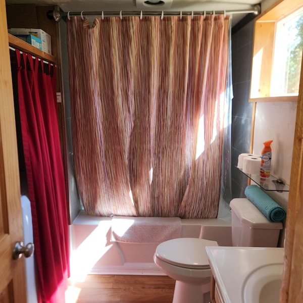 Quiet Country Living In This Spacious 2nd Story Unit. Hiking Trails And More!\n - Alaska