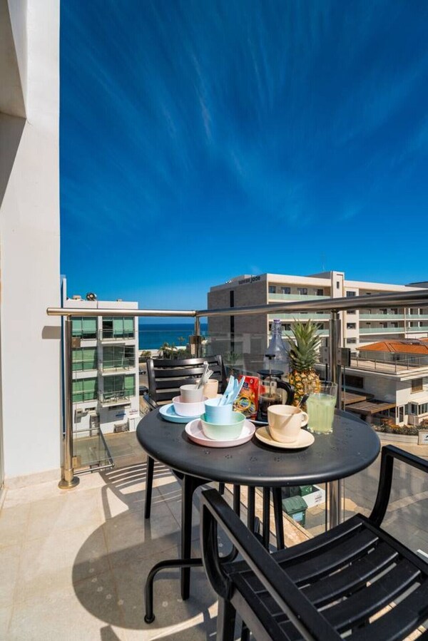 Sunnyvillas: 1 Bedroom*swimming Pool*cor - Protaras