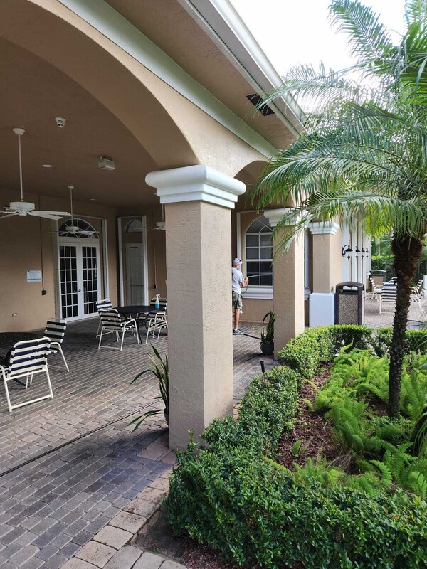 Charming 3-bedroom House West Palm Beach Oasis: Dream Home - West Palm Beach, FL