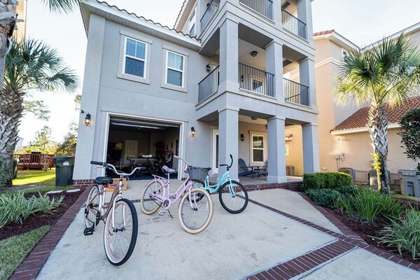 Pool, Game Room, Walk To The Beach!! 4-bedroom In Perdido Key - Perdido Key, FL
