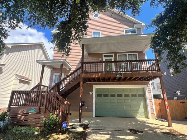 Ocean View Luxe Beach House. Sleeps 8! Seabreeze - Hampton