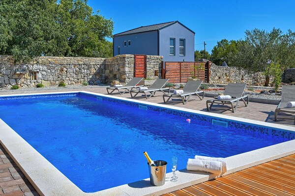 Villa Calma (V8022-k1) - Biograd - Biograd na Moru