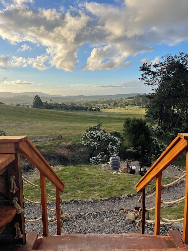 Secluded Off Grid Romantic Hideaway With Stunning Views - Tasmania