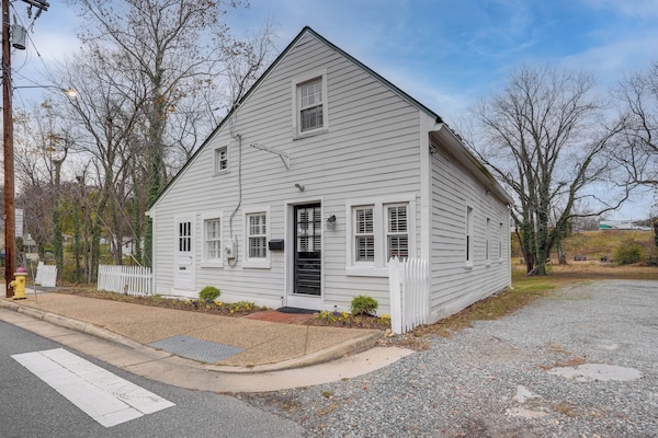 Walk To Beach: Historical Fredericksburg Home - Fredericksburg, VA