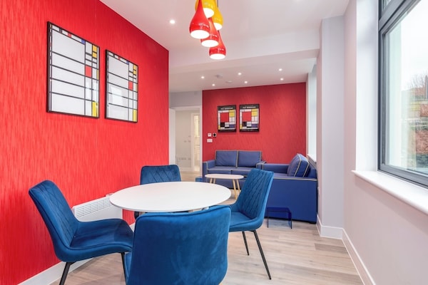 Palm Tree House | The Mondrian - Dartford