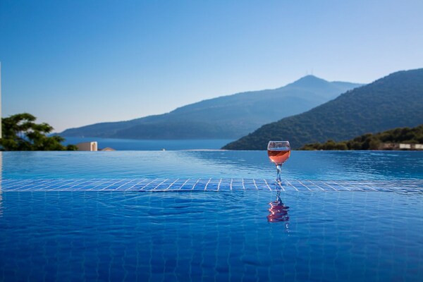 Villa Selim - Amazing Sea And Mountain Views - Kalkan
