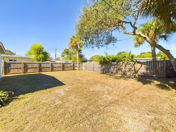New Listing! The Seaside Launch Pad In Cape Canaveral - Jetty Park, Port Canaveral