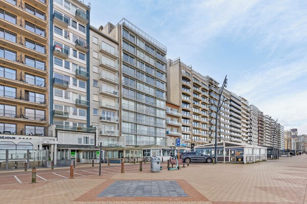 1 Bedroom Accommodation In Blankenberge - Blankenberge