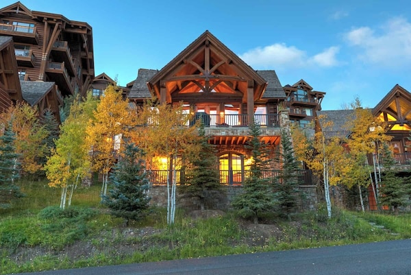 See Forever Summit Cabin 156 - Our Stunning Four Bedroom Summit Cabin - Ouray, CO