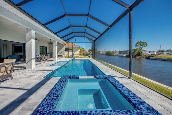 New Build - Heated Pool - Spa - Wide Canal - Southern Exp - Upgraded Bbq -4 Beds - Fort Myers, FL
