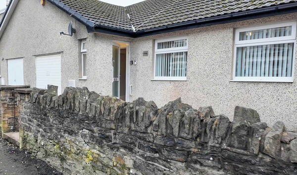 Vinmar Beautiful Bungalow In Pengam - Blackwood - Wales