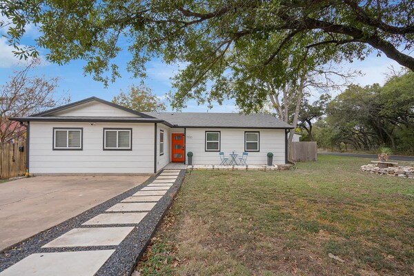 Spacious & Open S Austin Home | Good Vibes Getaway - Austin, TX
