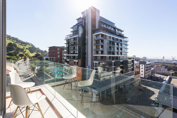 Trendy De Waterkant Loft In De Waterkant - Camps Bay