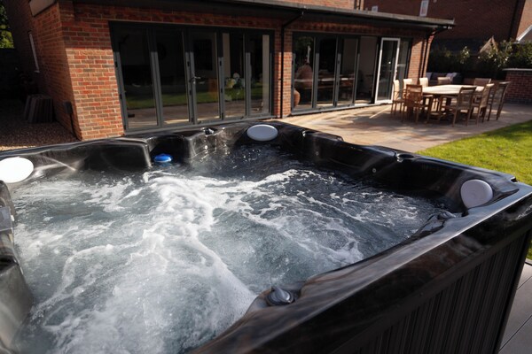 Pedmore House - Holt, Luxury Detached Property - Holt
