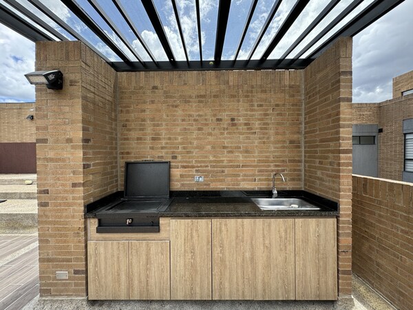 Modern Apartment With Pool And Gym In The Heart Of Chapinero! (Pet Friendly) - Bogota