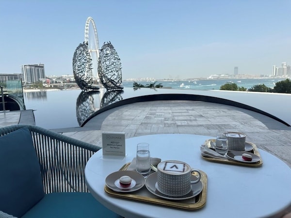 1br Serviced Apartment At Iconic Address Beach Resort - Dubai Marina