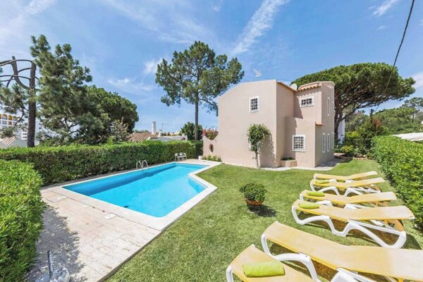 Villa Silveira Ii - Three Bedroom Villa, Sleeps 6 - Quarteira