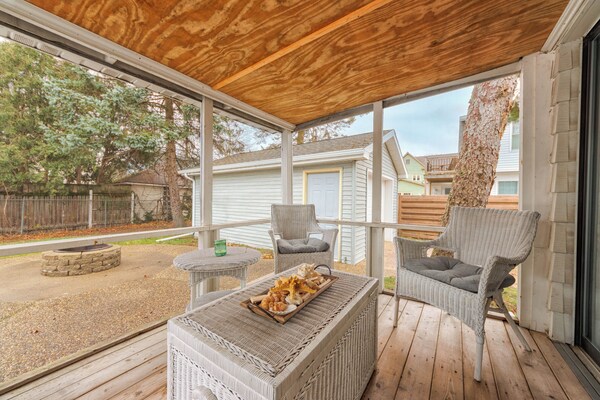 The Devonshire: Coastal Comfort With Firepit Bikes, And Kayak - South Haven, MI