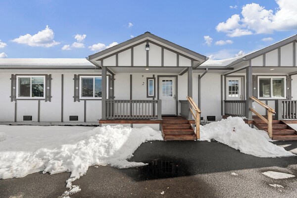 Silver Strike Condo #2 Great For Families! Convenient Centralized Location. - Kellogg, ID