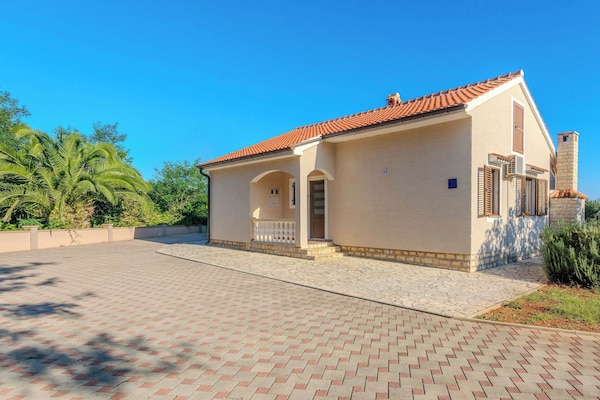 Haus Suric (11488-k1) - Privlaka (Zadar) - Zaton