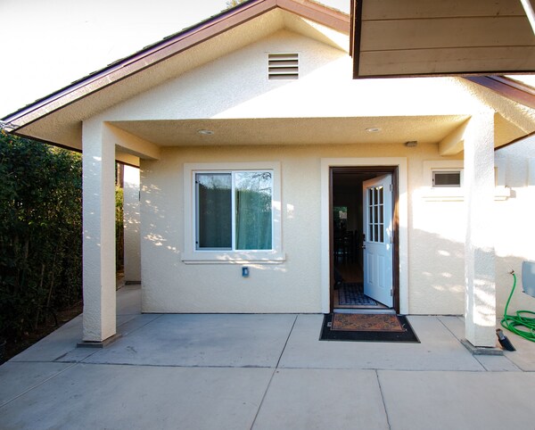 Charming 2- Bedroom House Close To Sequoia National Park With Ev Charging - Tulare