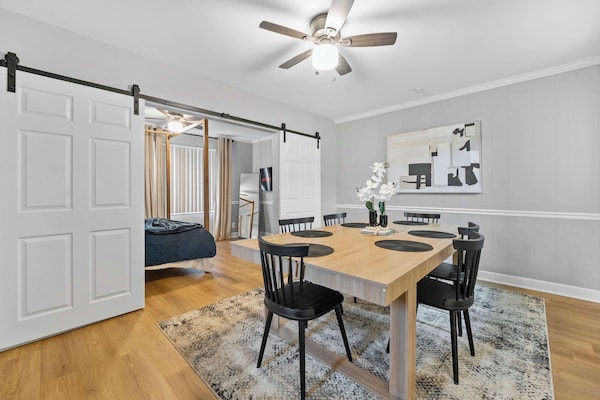 Serene 4br Oasis In Tinley Park - Orland Park, IL