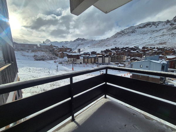 Modern Comfort: Apt 6 Ppl, Balcony, Wifi, Ski-in/ski-out - Tignes