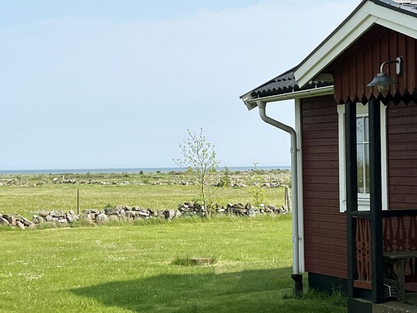 Red Cozy Cottage With Sea View | Se04035 - Öland