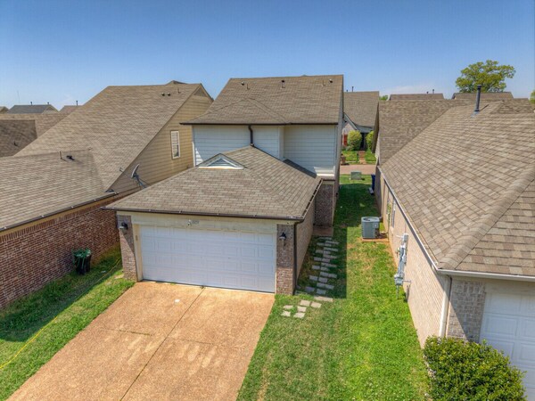 Spacious House With Garage - 日耳曼敦