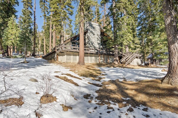 New! Vacation Home 315 (3-bedroom) - Pets Allowed By Bear Valley Vacation Rentals - Bear Valley, CA