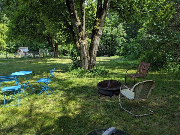 Cozy Tiny Home In Charming Bristol Vt, Close To Major Ski Areas - Vermont