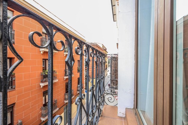 Intimate Studio In The Heart Of Madrid - Chamartín