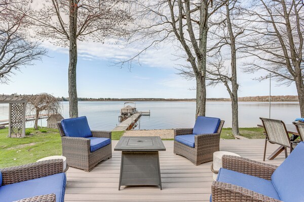 Dock & Views: Lake Mitchell Home In Cadillac! - Mitchell State Park, Cadillac