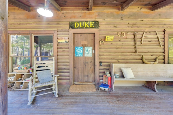 Cabin W/ Catch & Release Pond In Hueytown! - Birmingham, AL