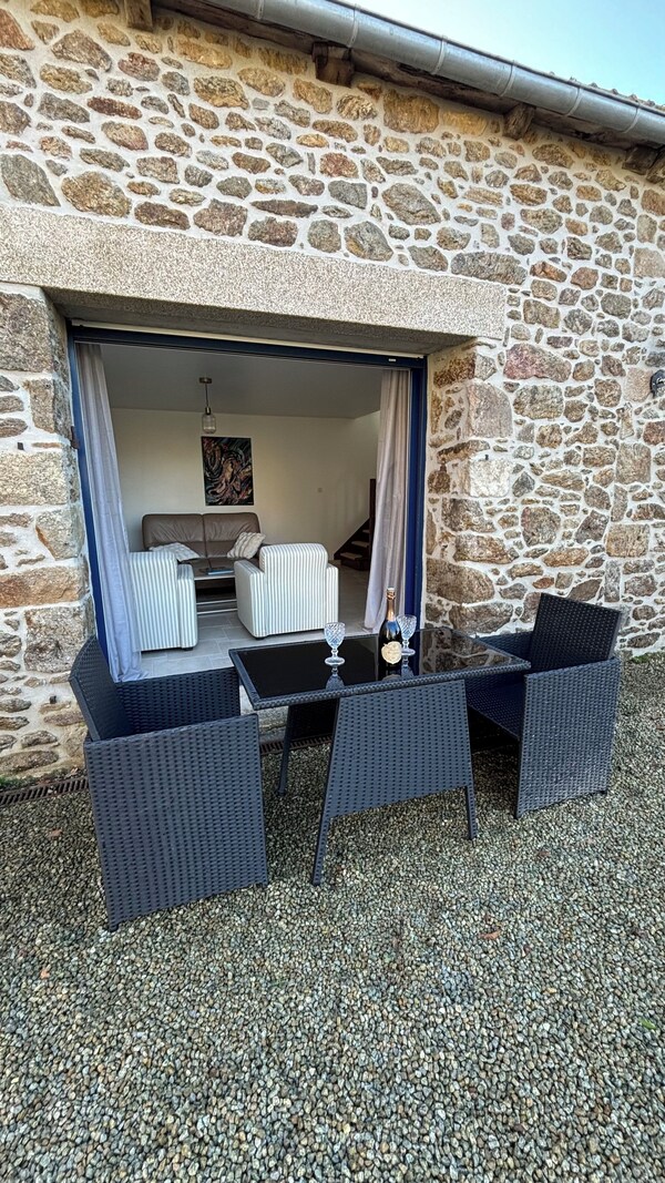 Renovated Breton House With 2 Bedrooms - Jugon-les-Lacs