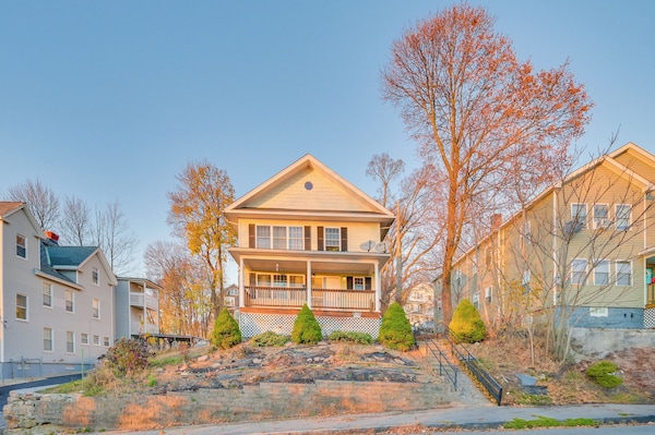 1 Mi To Downtown & Palladium: Worcester Getaway! - Worcester, MA