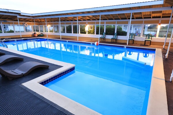 Beachwood Condos& Resort, Ocean Side Condo With 1 King Bed & Kitchen Near Beach - Copalis Beach, WA