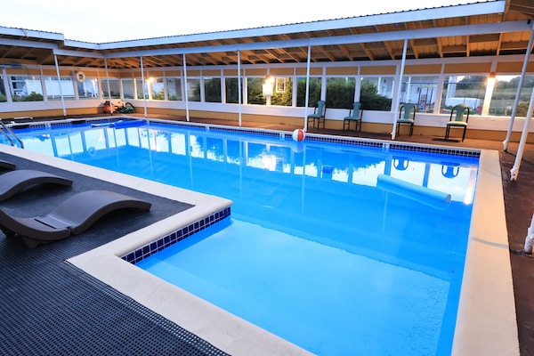 Beachwood Condos& Resort, Ocean Side Condo With 1 King Bed & Kitchen Near Beach - Copalis Beach, WA