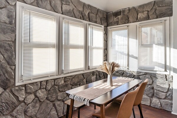 Rustic Charm 2-bed House In Freemansburg Close To All Major Hospitals. - 伯利恆