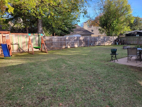Charming 3-bedroom House In Tulsa. Escape With The Whole Family Including Pets! - Tulsa, OK