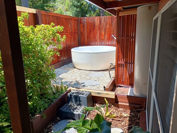 Romantic Garden View 1 Bed Apartment With Ocean Views @ Stanwell Tops - Helensburgh, Australia