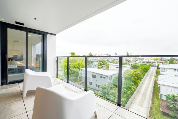 2 Bedrooms In Prime Location With Free Parking - Auckland