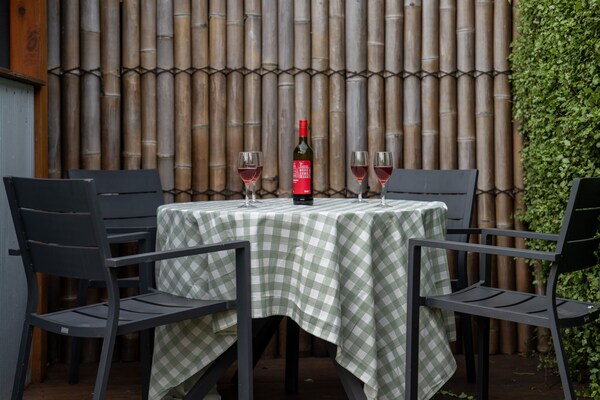 Resort Experience: Pool, Bbq, Games And More - Melbourne