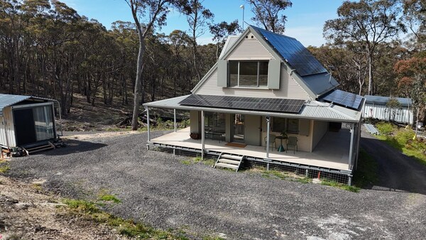 Retreat On The Doorstep Of The Macedon Ranges - Woodend, Australia