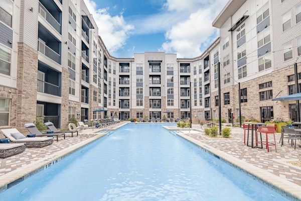 Luxury Apartment Near Grandview Medical Center & Dining - Hoover, AL