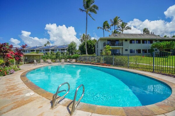Newly Updated Alii Kai Princeville Condo W/ Yard & Stunning Views - Hanalei, HI