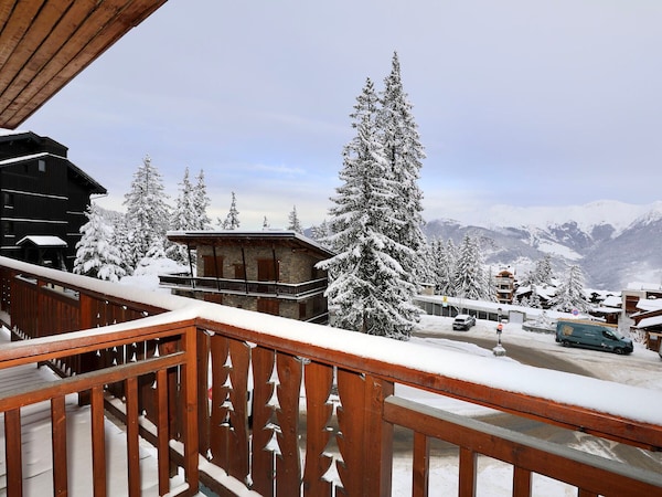 Courchevel: Centrally Located Apt For 4, Near Slopes - Courchevel